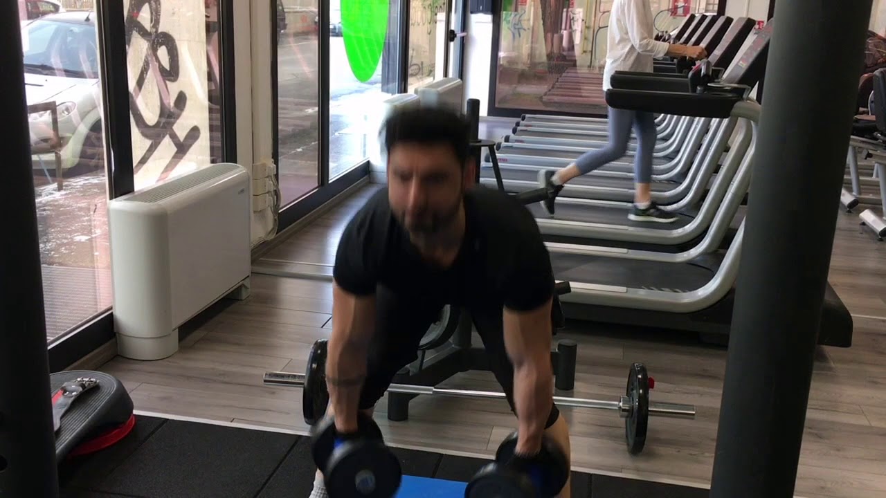STACCHI CON MANUBRI - YouTube