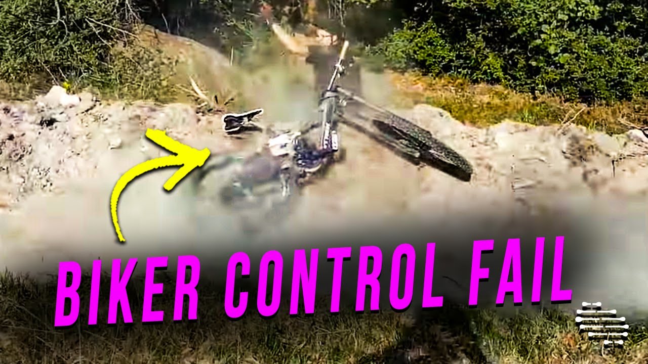 Biker Fails to Control His Bike and Crashes as Another Films - YouTube