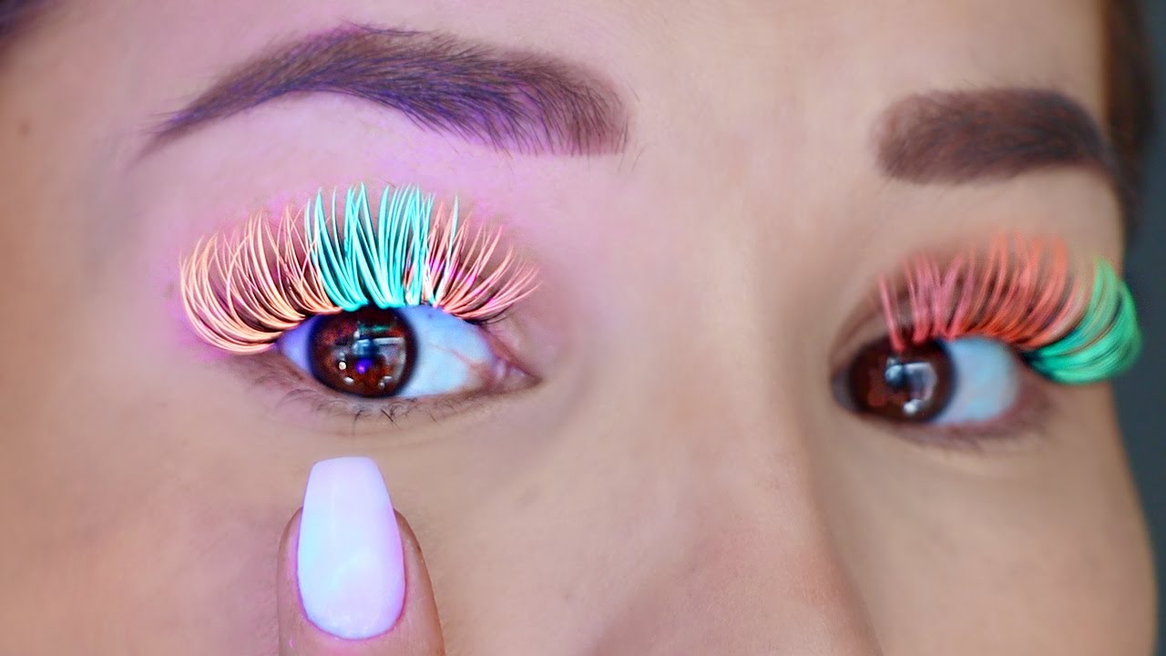 Glow In The Dark Pink Eyelashes