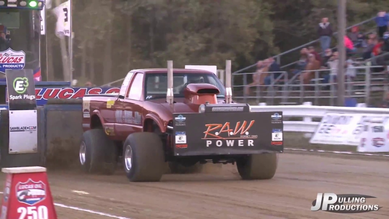Power Pulling Productions 2017: Super Stock 4x4 Trucks pulling in ...