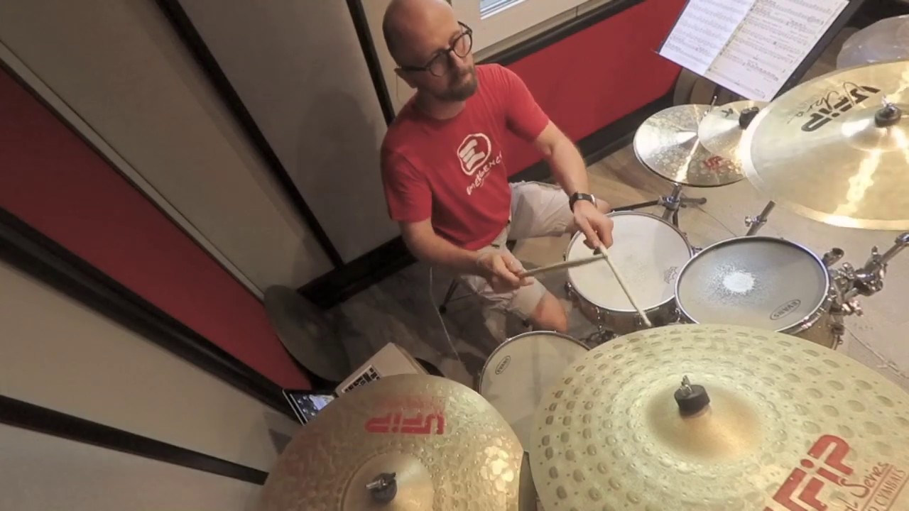 Computer - Bob Mintzer (Tema) - YouTube