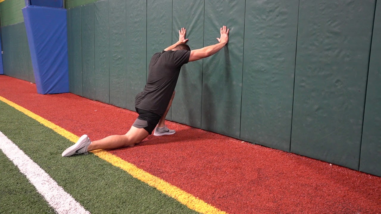Wall Hip Flexor Mobilization - YouTube