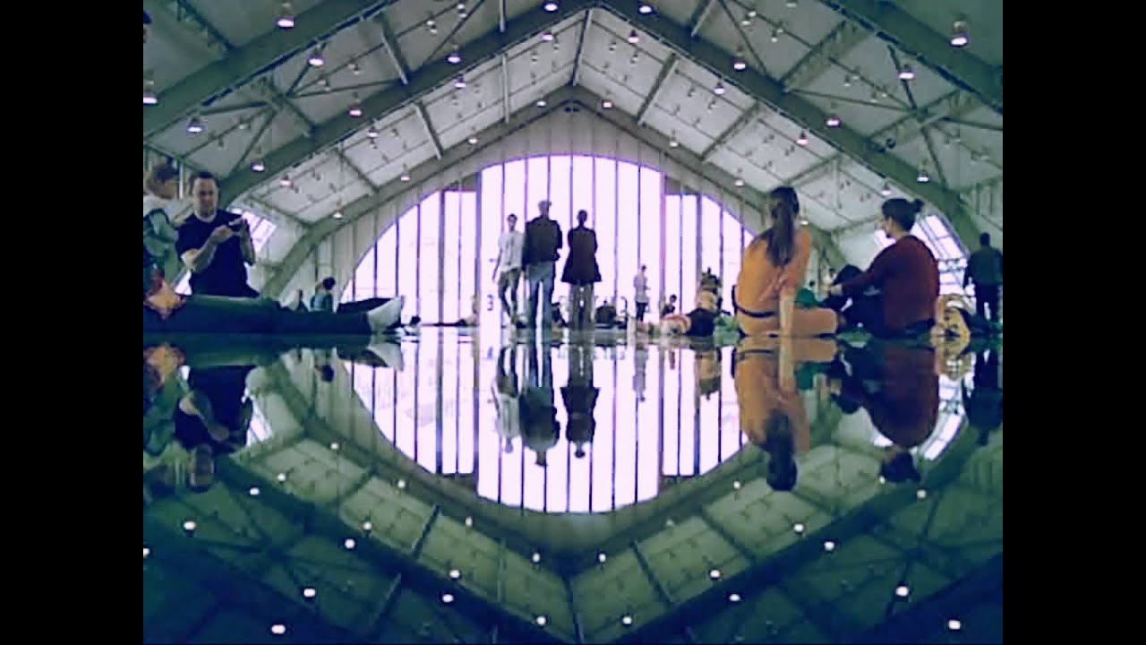 ANTONY GORMLEY -- HORIZON FIELD HAMBURG - YouTube