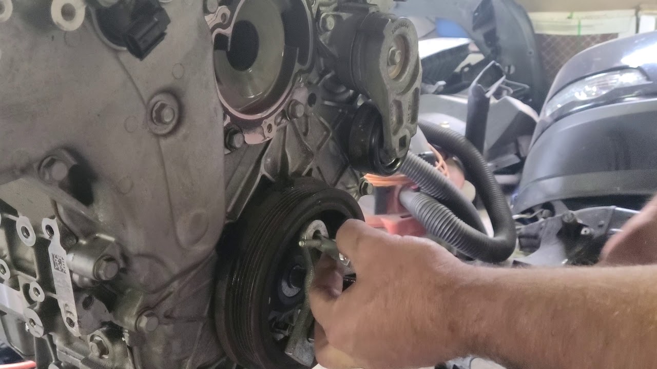 2012 Chevrolet traverse GM 2.4l engine. balancer removal. - YouTube