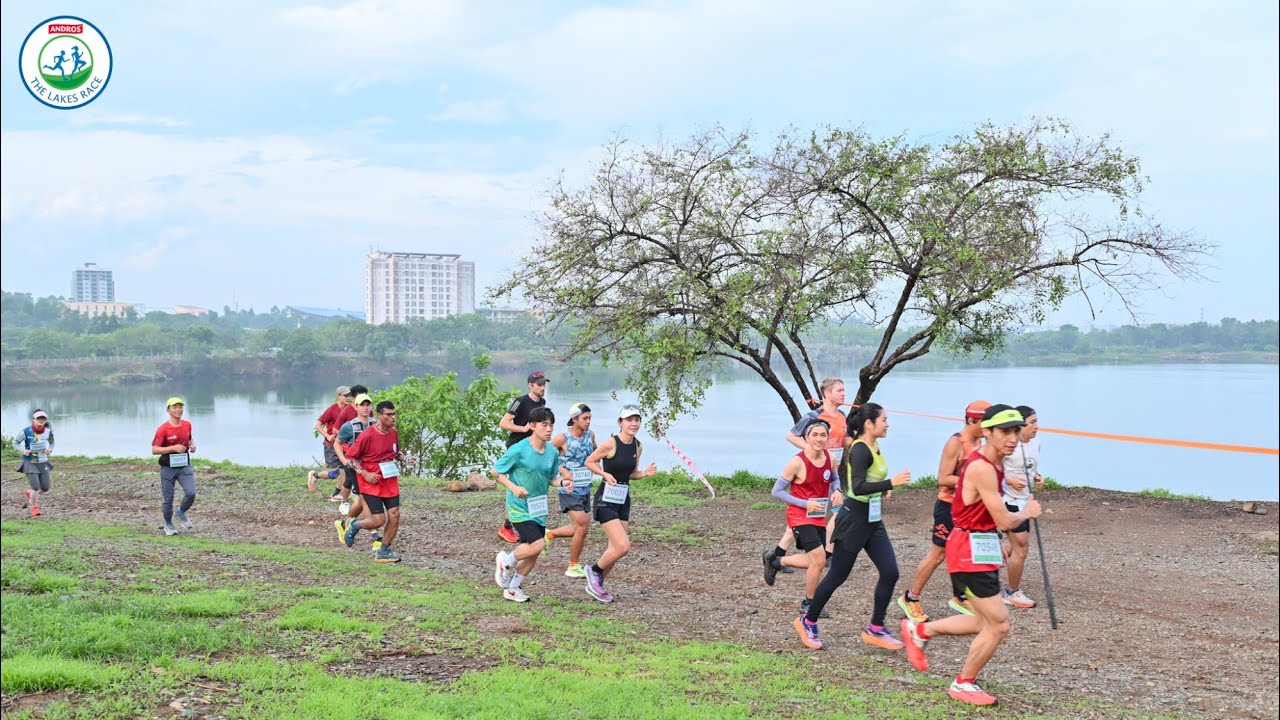 The lakes race 2024 | City trail running - YouTube