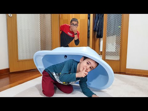 Evde Gezen Bebek Küveti Var. Baby Bath in The House Fun Kids Video