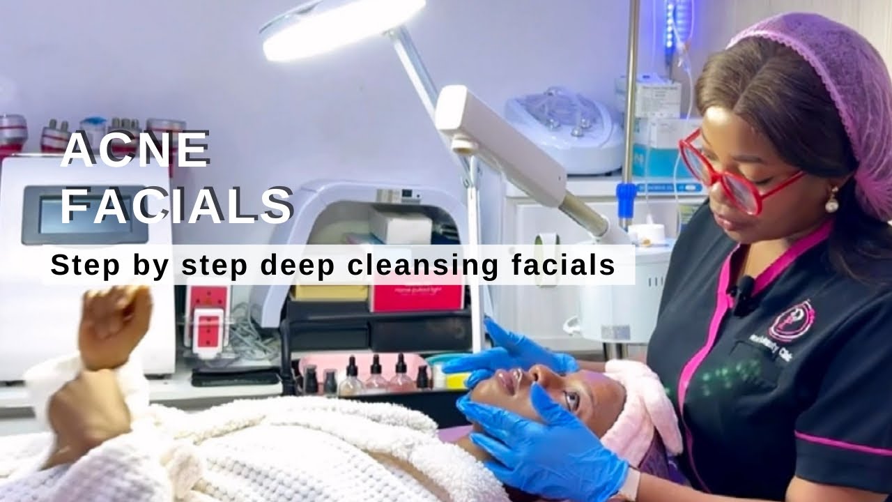 WATCH ME GIVE MY CLIENT AN ACNE FACIALS. ( how to do a deep cleansing ...