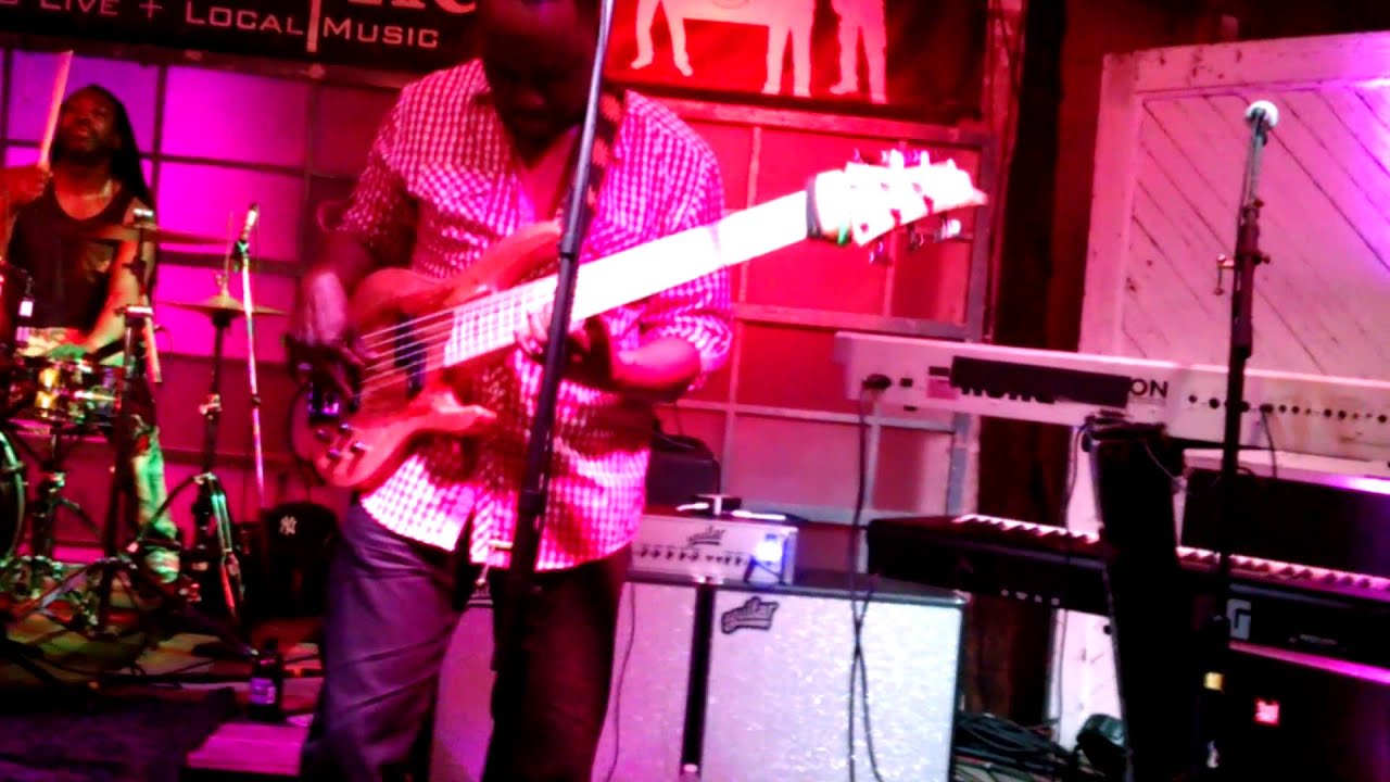 The Original Wailers Rohan Reid Bass Guitar Break - YouTube