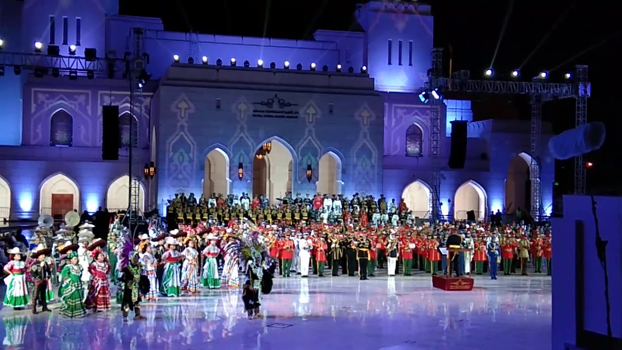Oman Military Band & World Music (2/3) - Royal Opera House Muscat - YouTube