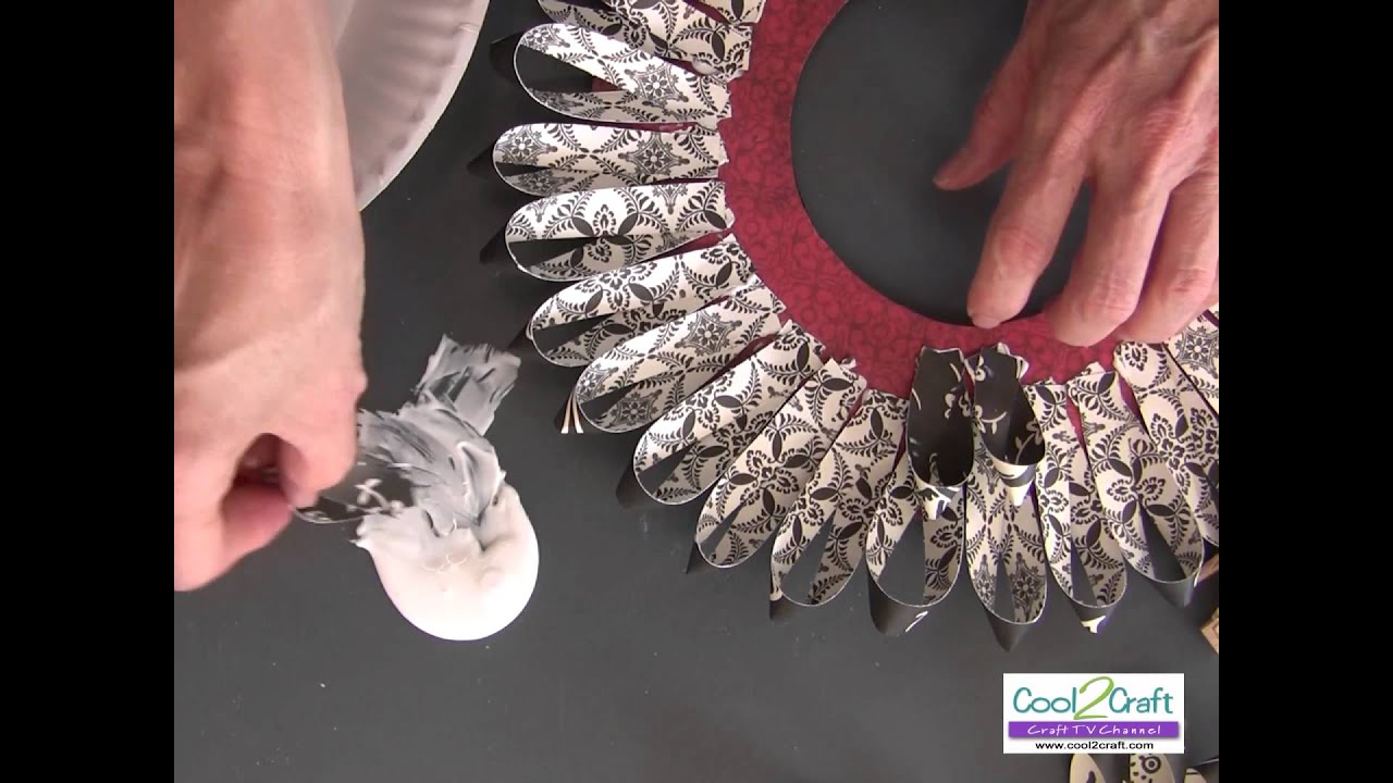 How to Make a Looped Scrapbook Paper Wreath (Long Version) - YouTube