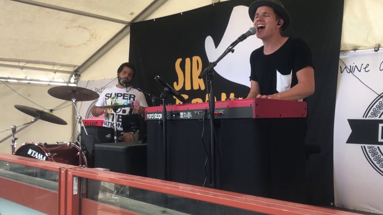 SIR TOBY Live - Oliver Östbäck & Jacob Linde - YouTube