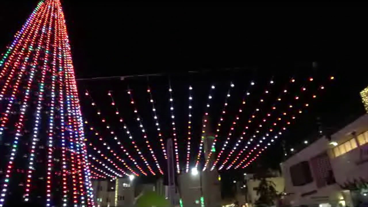 ΤΟ ΧΡΙΣΤΟΥΓΕΝΝΙΑΤΙΚΟ ΔΕΝΤΡΟ ΤΟΥ ΔΗΜΟΥ ΒΗΘΛΕΕΜ - YouTube