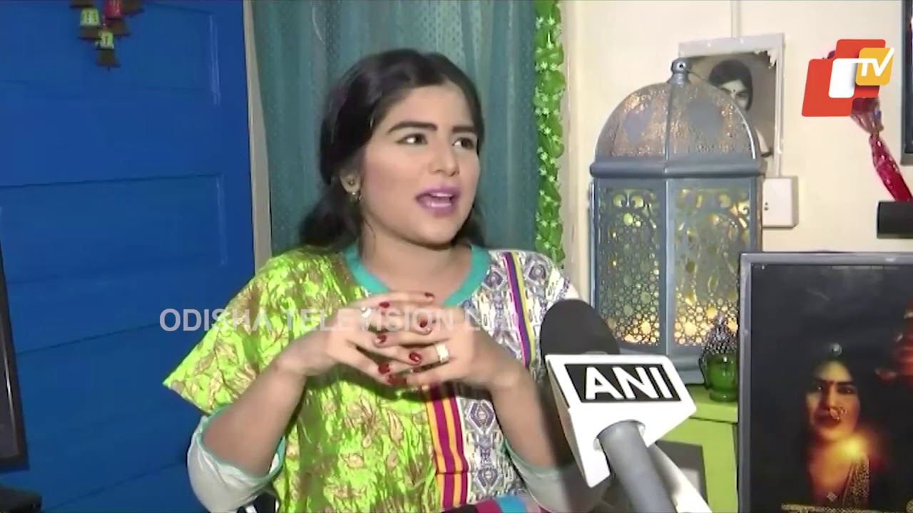 Actress Shikha Malhotra Speaks On Jaya Bachan And Ravi Kishan - YouTube
