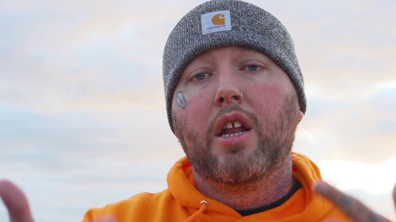 Kxvin Tylxr - California's Burning (Official Music Video) - YouTube