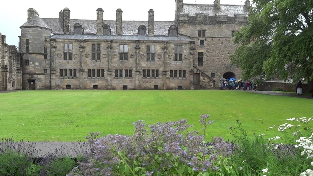 Rain Weather Visit To Historic Palace On Outlander Visit To Falkland ...