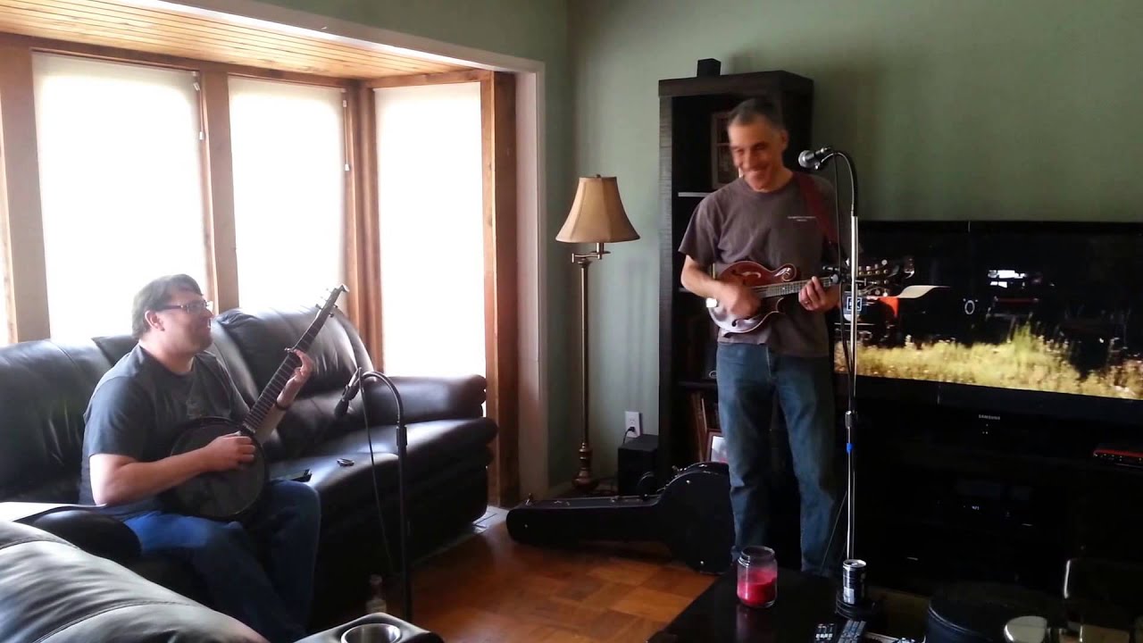 Evan Sands plays Sultans of Swing with Old Town Tradition - YouTube