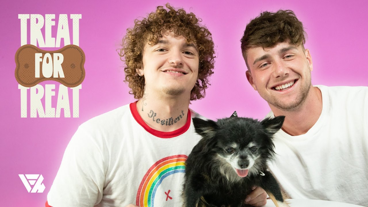 Harry Jowsey & Malachy James Try Dog Food With Pudgy Woke In Treat For ...