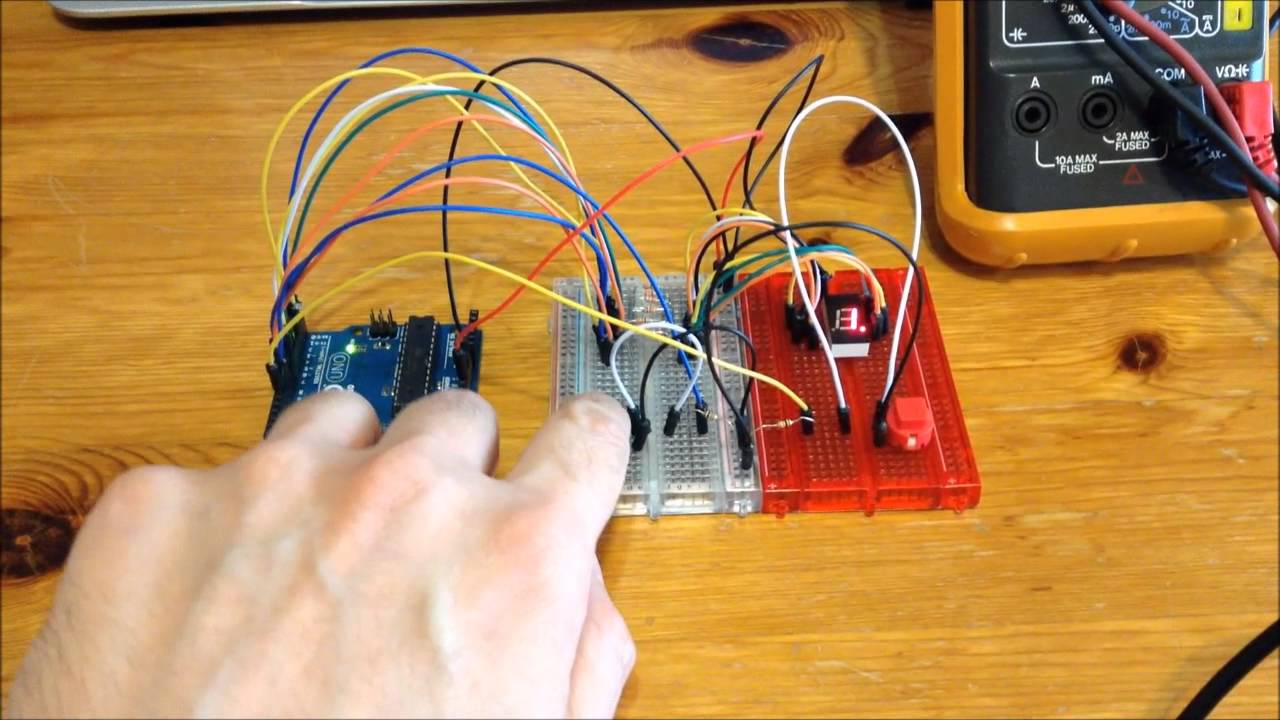 Arduino 22: Contador manual con display de 7 segmentos - YouTube