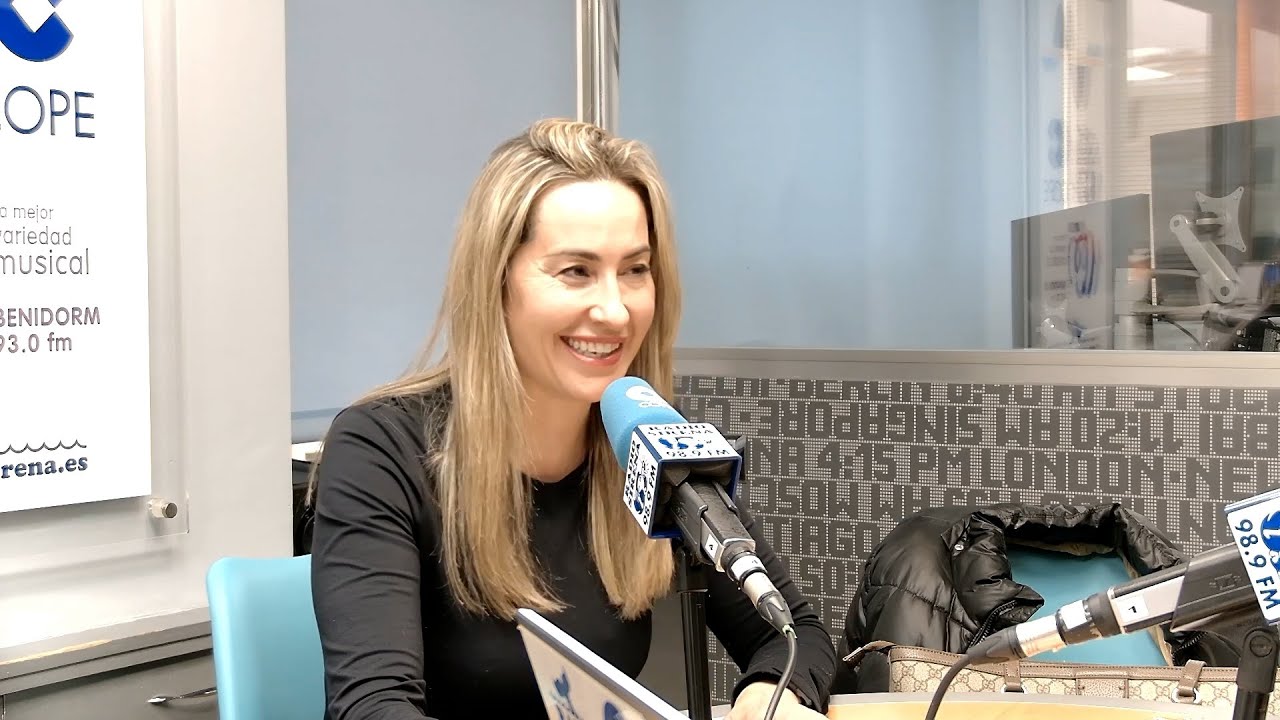 Models Benidorm con María Ruiz - YouTube