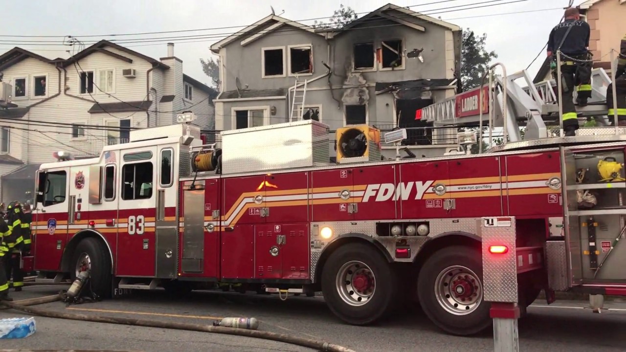 FDNY SI 5th Alarm Box 2790 | House Fire With Major Extentions | - YouTube