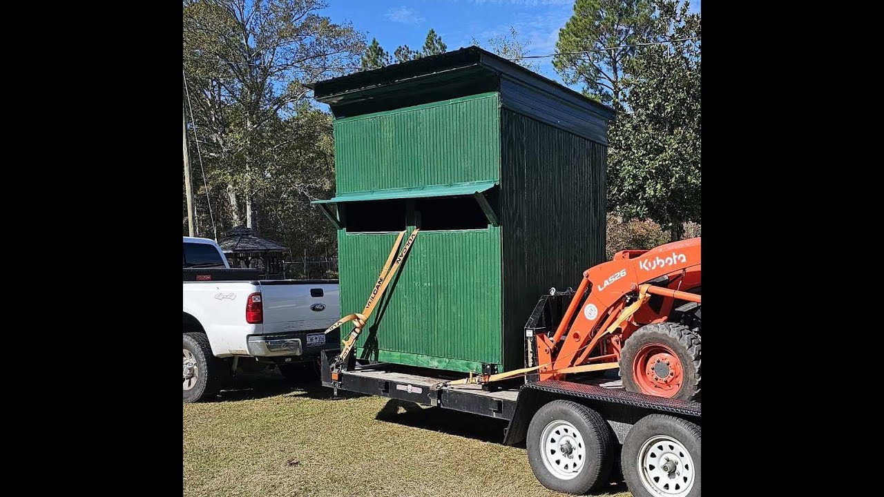 DIY Box Blind for hunting - YouTube