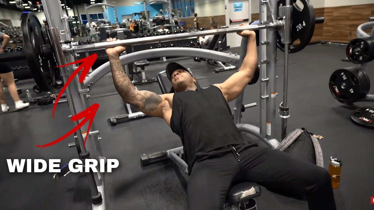 MY 1AM WIDE GRIP CHEST WORKOUT - YouTube