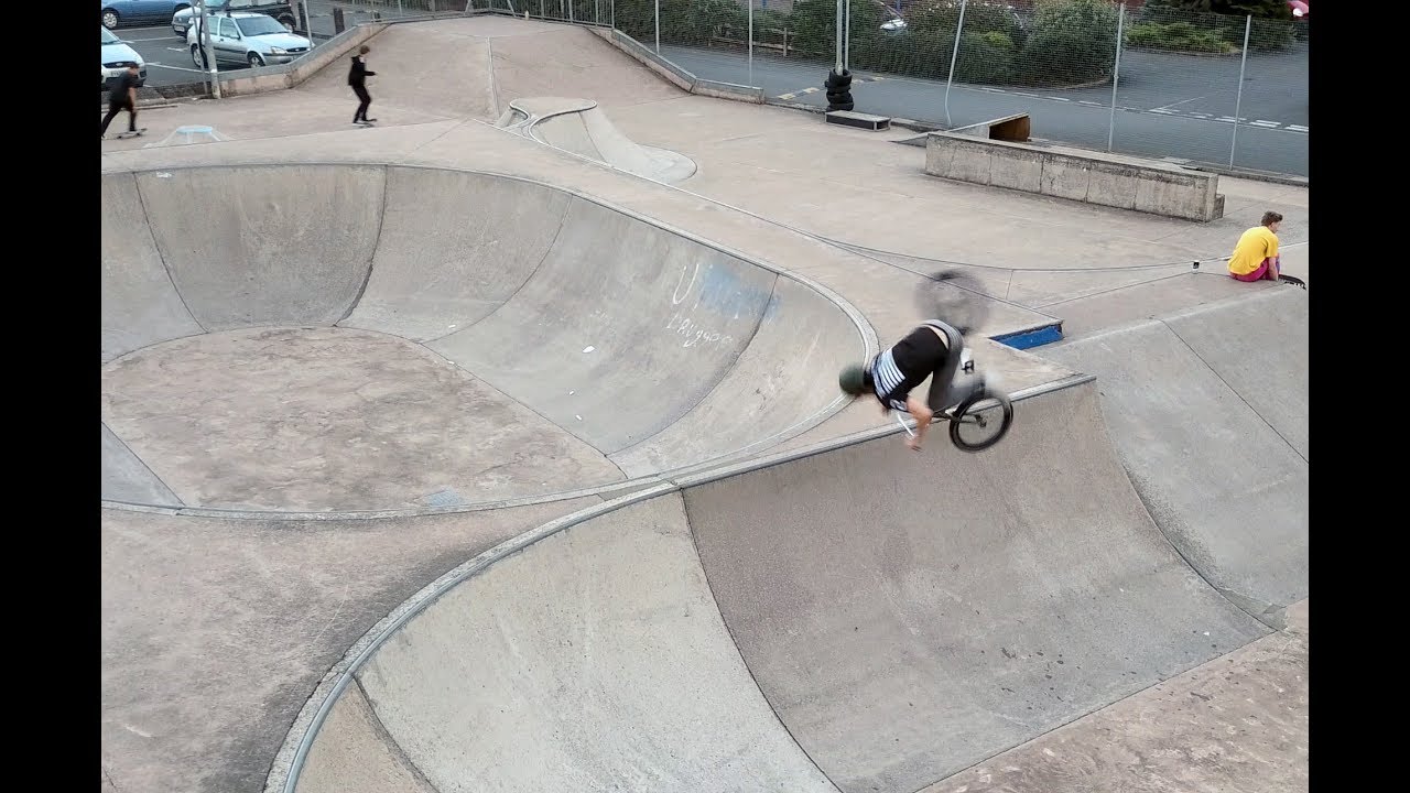 SHORT FILM AT PERDISWELL SKATE PARK IN 4K @LOOK@ - YouTube