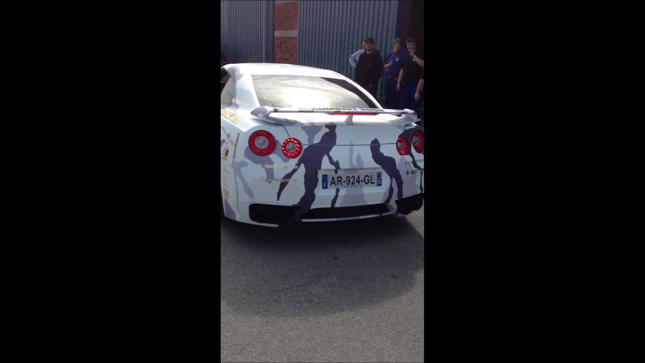 Gumball 3000 Nissan GTR-35 with 850 HP revs pt 1:2 - YouTube