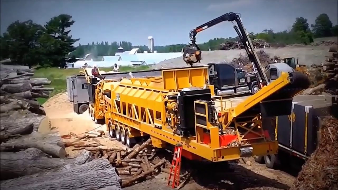 Debarker Mobile Diesel - YouTube