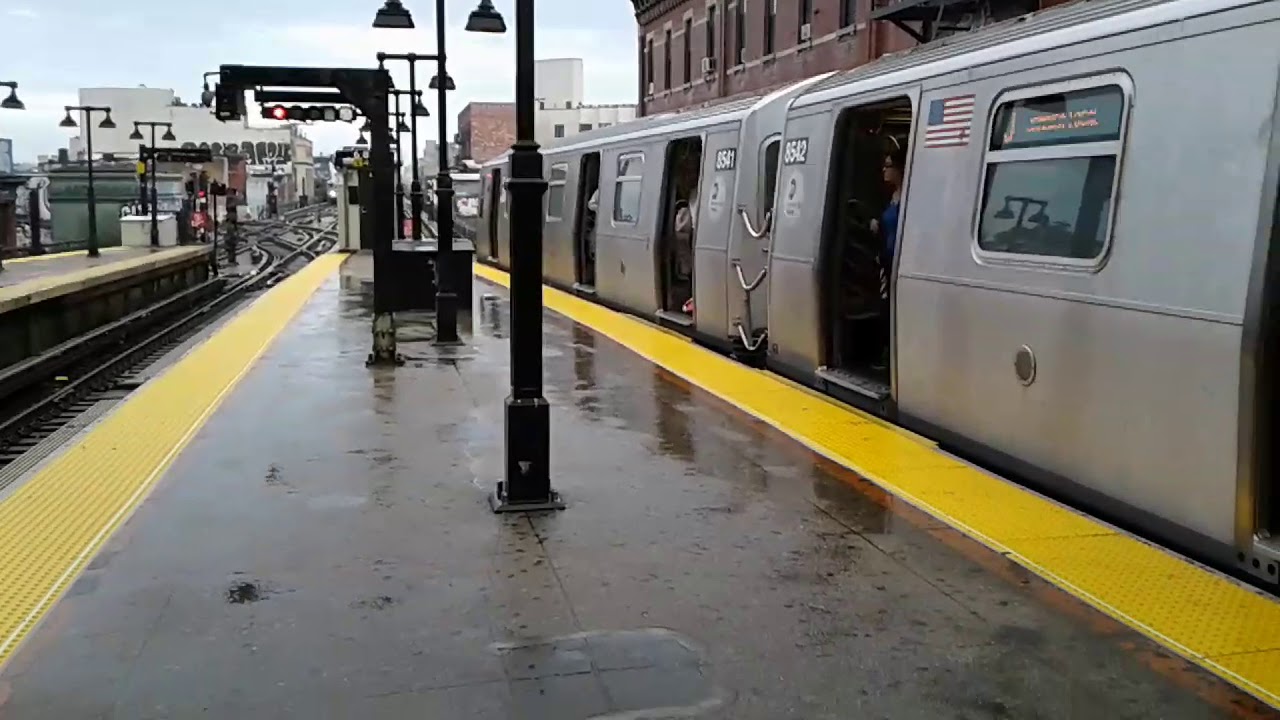 R32 (J) Train & R160A (J) Train @ Myrtle Avenue-Broadway. - YouTube