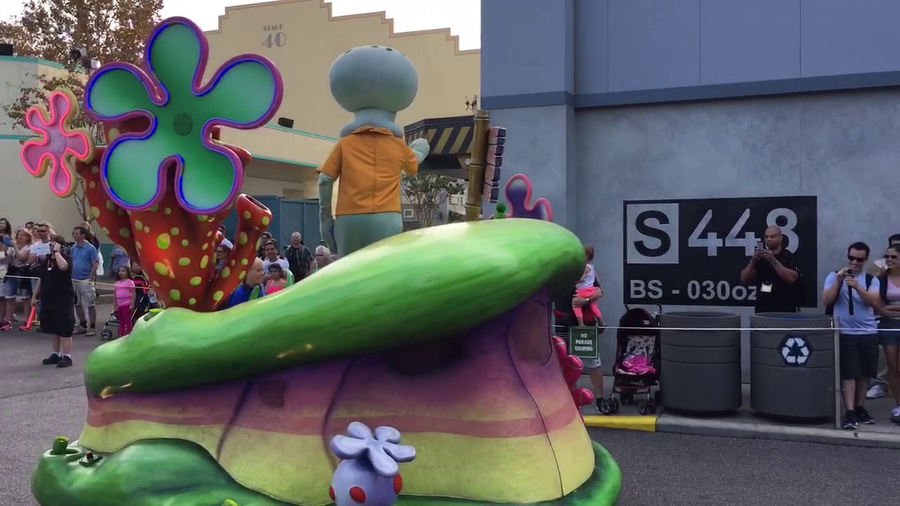 Parade Universal Studios Florida in Orlando, Spongebob - YouTube