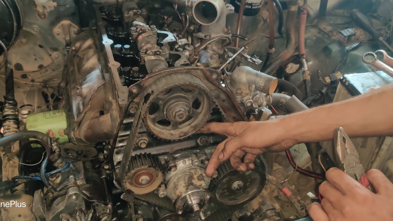 Toyota 5L diesel engine timing marks - YouTube