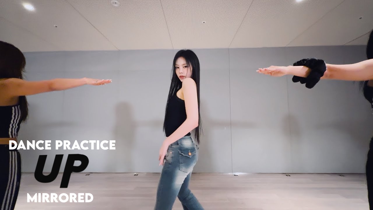 Hearts2Hearts IAN 'UP (Karina solo)' Dance Practice (Mirror) - YouTube