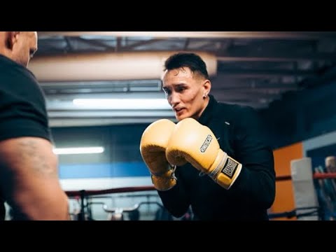 Jon “Bumptime” Bryant Teaching His Boxing Tricks & Secrets 🤫🥊 - YouTube