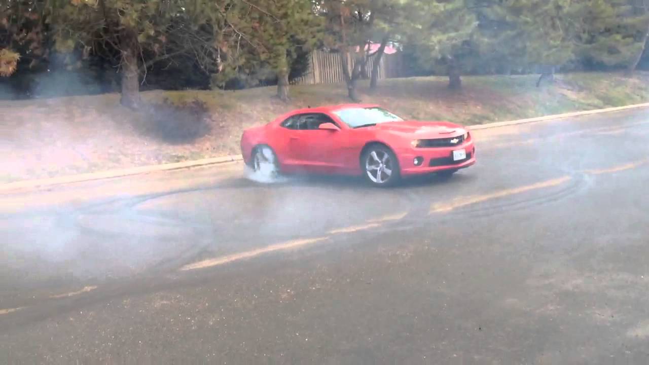Camaro SS INSANE !!! Donuts Washington DC - YouTube