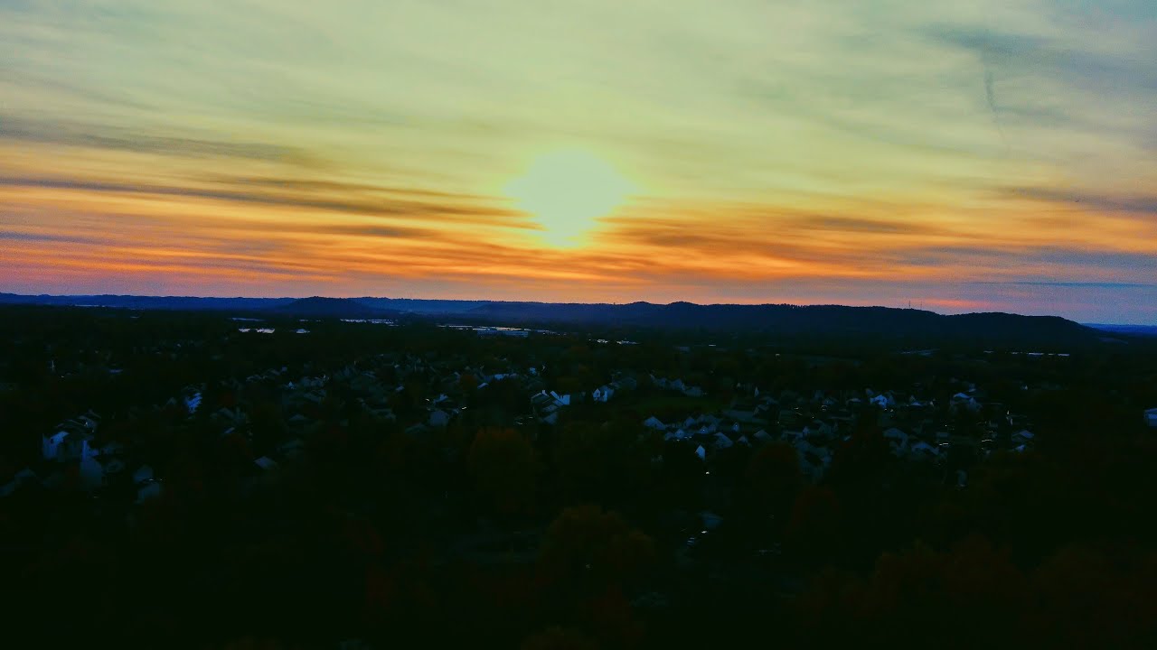 A quick look at the beautiful fall skies! - YouTube