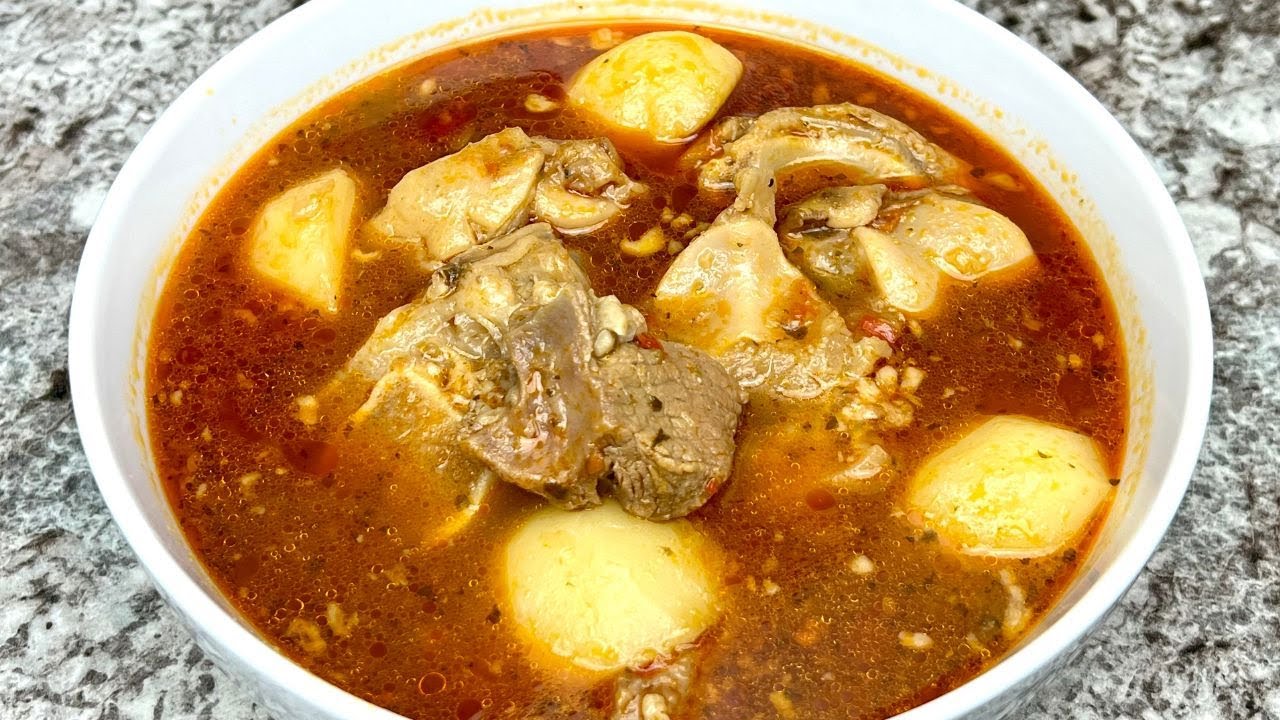 How To Make Cow Foot Pepper Soup || Bouillon De Pattes De Boeuf - YouTube