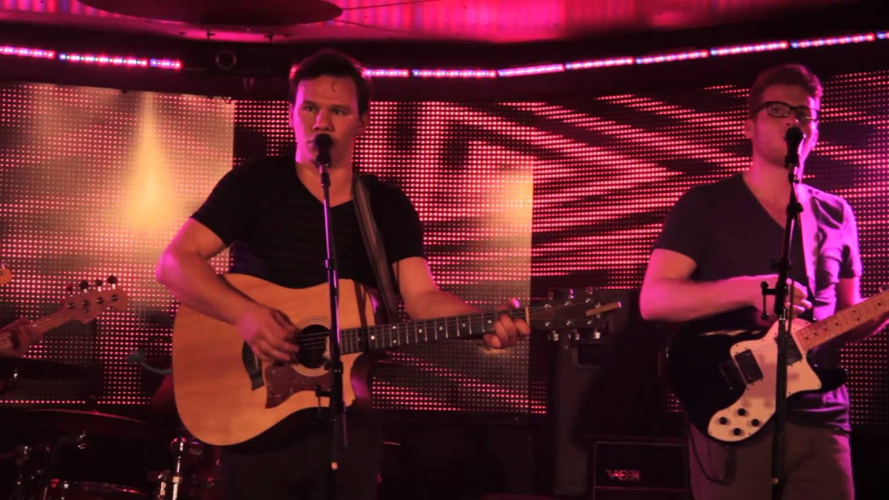 Sunday Buckets at Club 9ONE9: Billie Jean (Michael Jackson cover) - YouTube