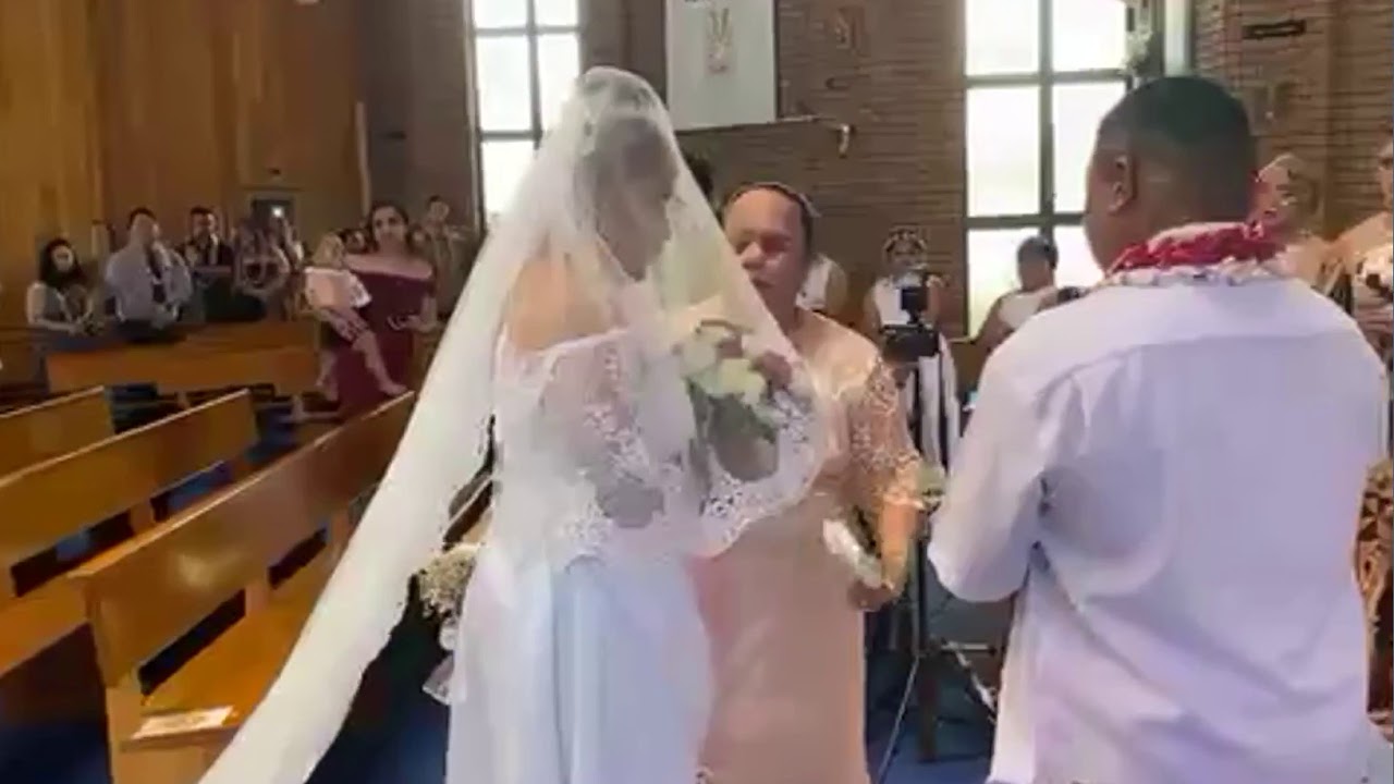 Fa’aipoipoga o Falega & Ioane’s 👰🏻🇼🇸 - YouTube