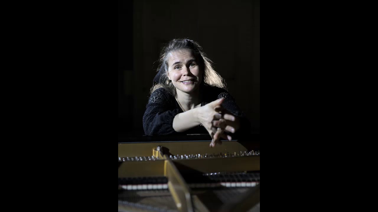 Oskar Merikanto Mä oksalla ylimmällä-variations, Anne Kauppi 1985 - YouTube