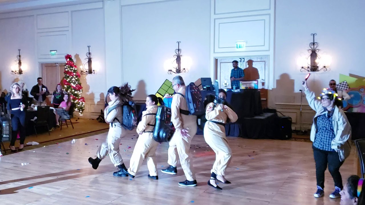 Christmas party lip sync Battle - YouTube