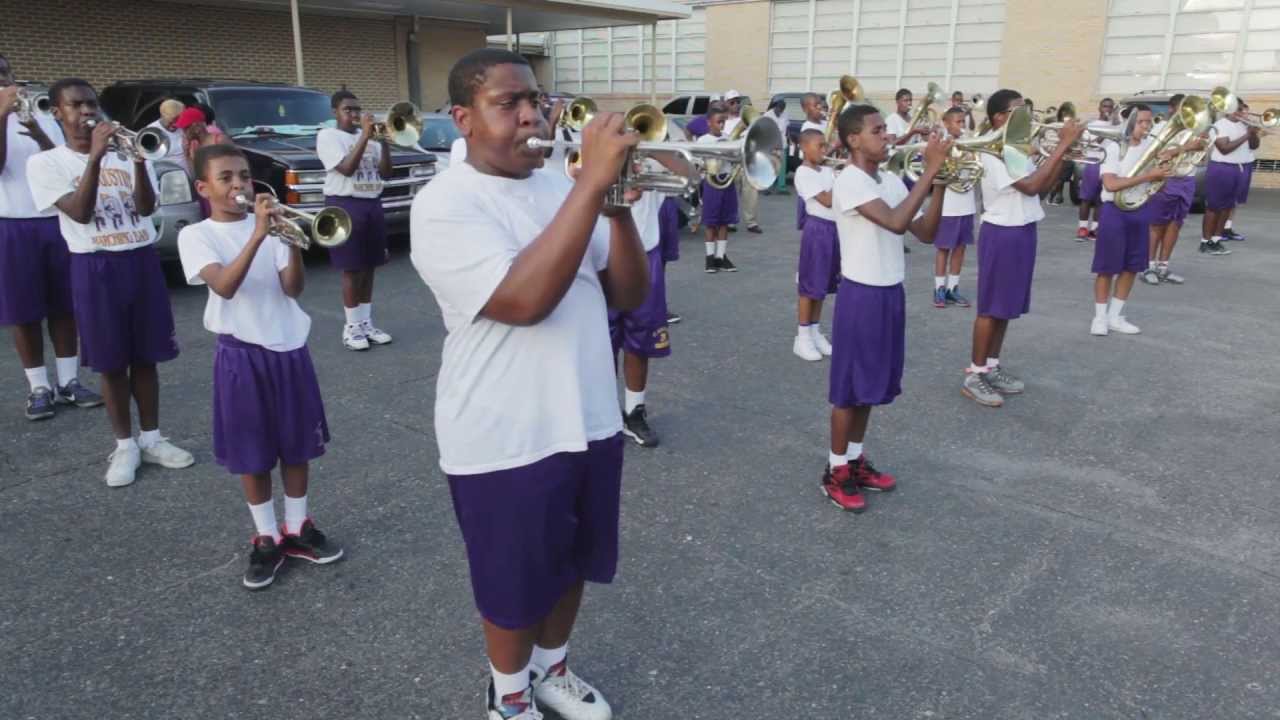 How It's Done: St. Aug. Marching 100 - YouTube