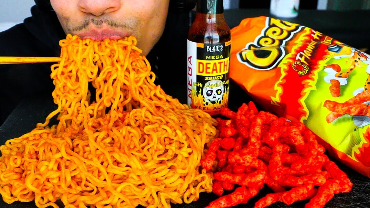 ASMR MEGA DEATH SAUCE NOODLES CHALLENGE🔥 JERRY EATING HOT CHEETOS ...
