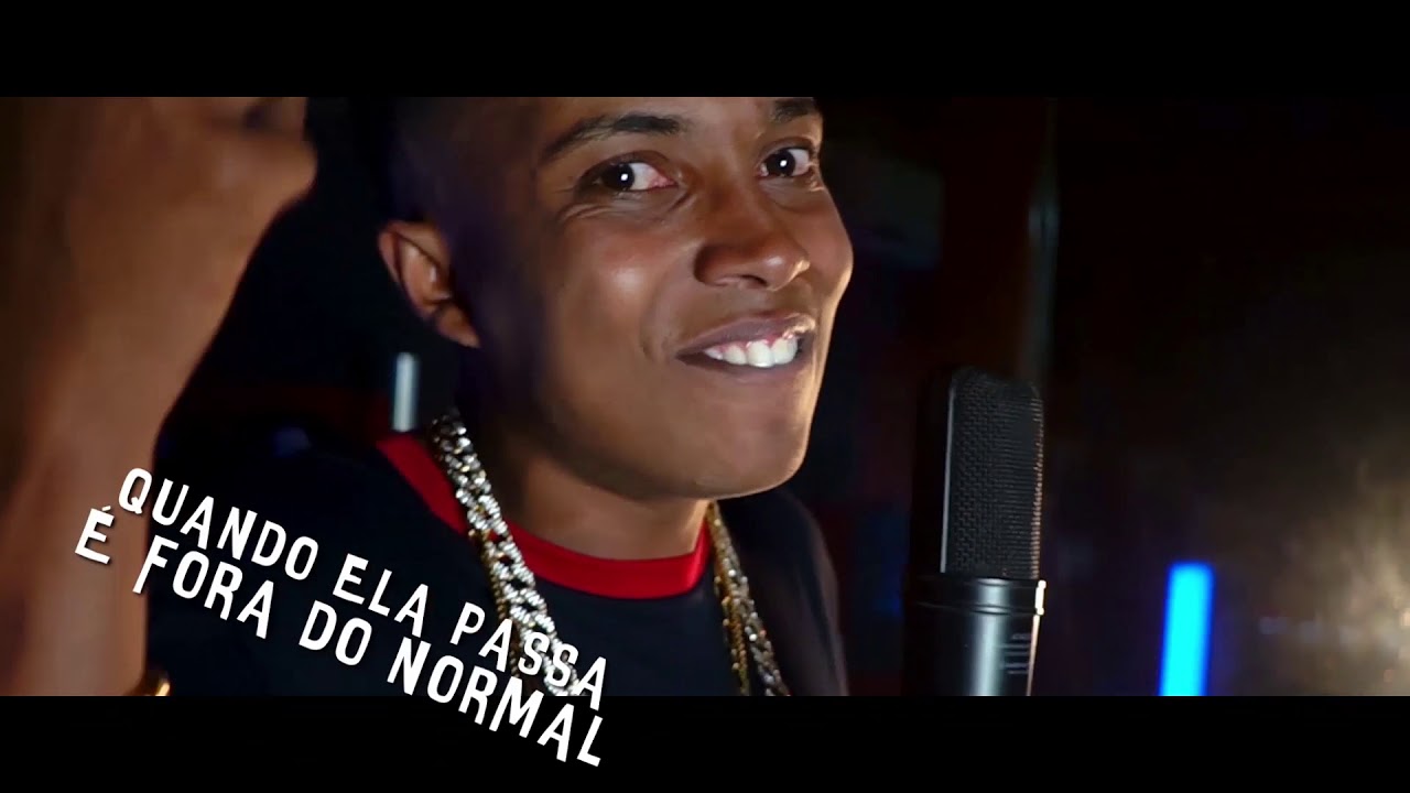 MC Dion - Sou Gamado Na Morena (Web Lyric ) - YouTube
