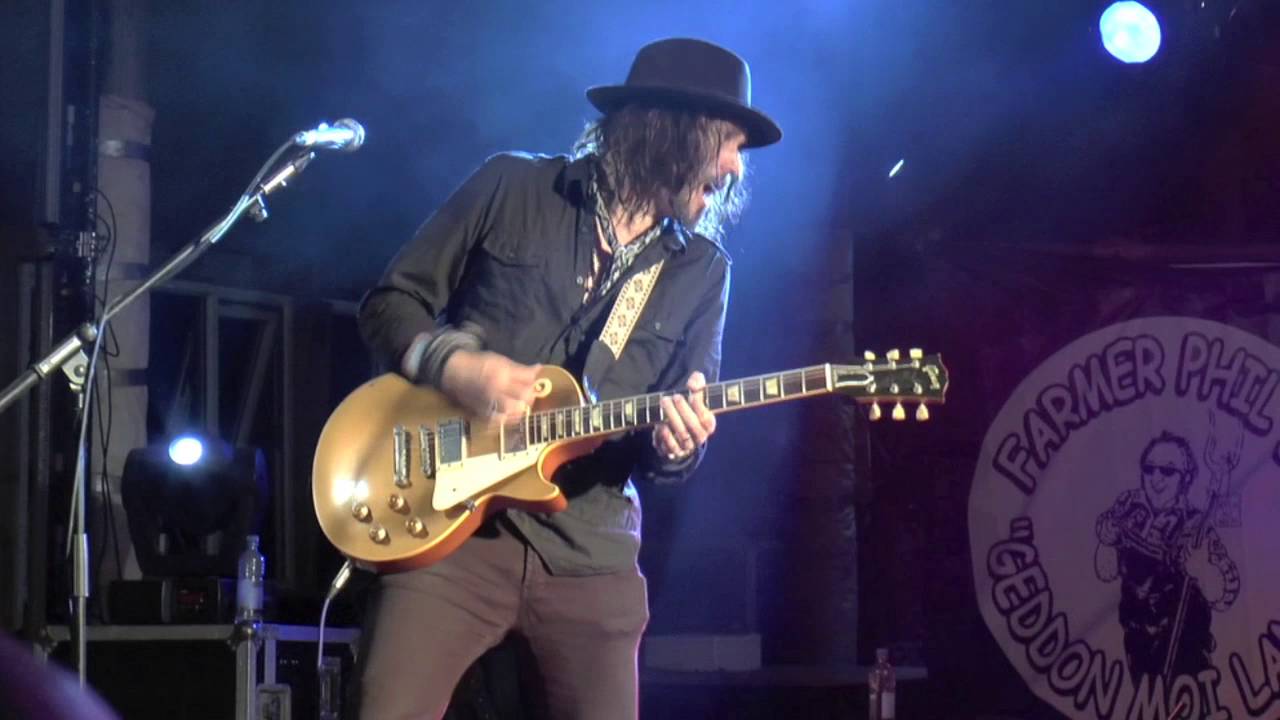 The Troy Redfern Band - Voodoo Chile - Farmer Phils 2016 - YouTube