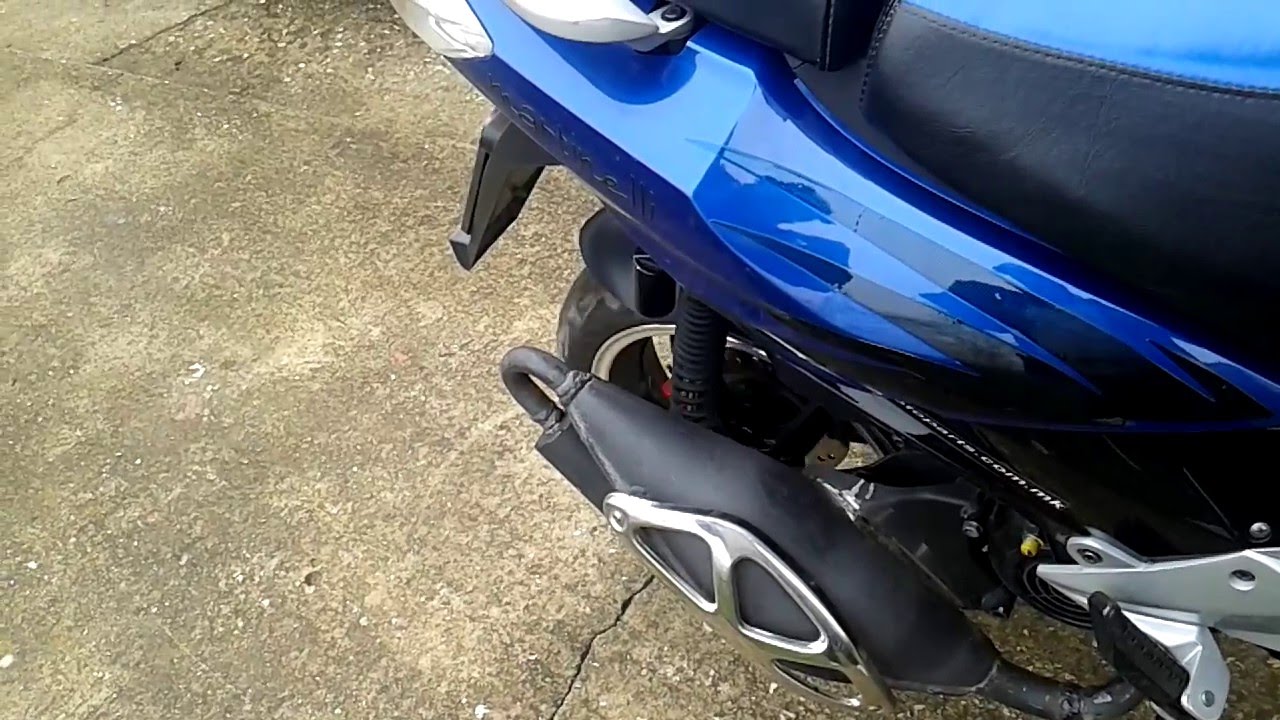 Hamachi Martinelli scooter 50cc 2t sound - YouTube