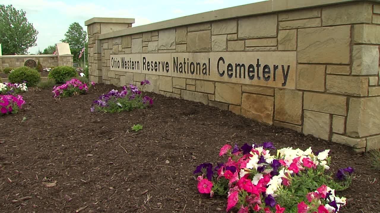 Memorial Day at Ohio Western Reserve National Cemetery - YouTube