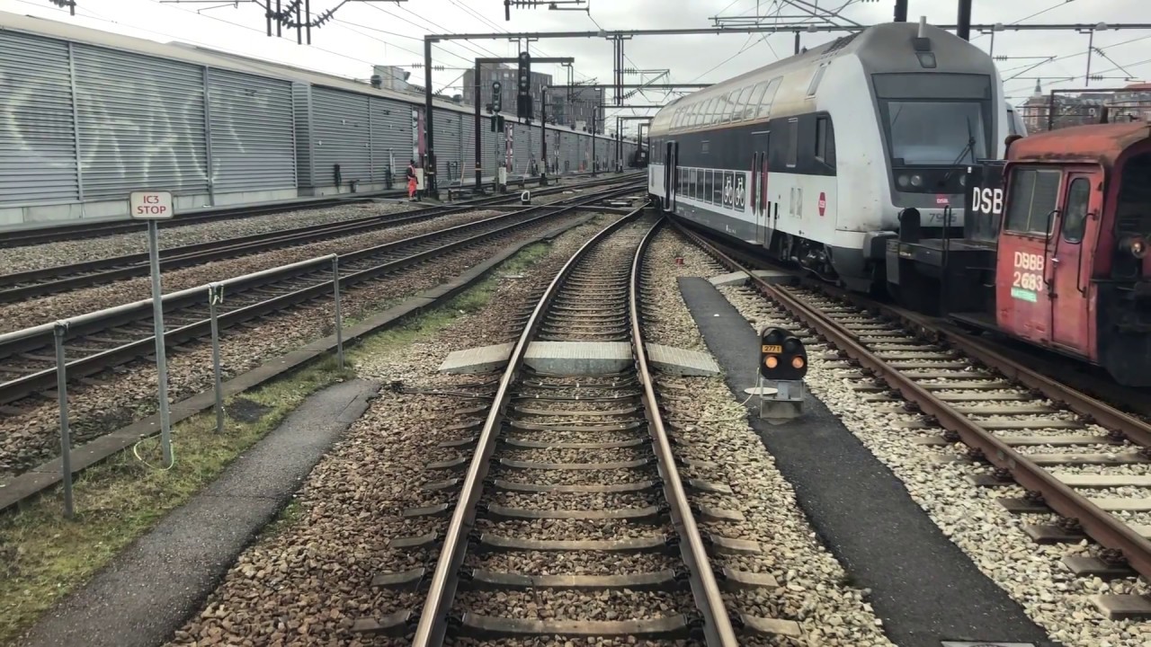 DSB Köf 263 with dobbeltstock wagen - YouTube