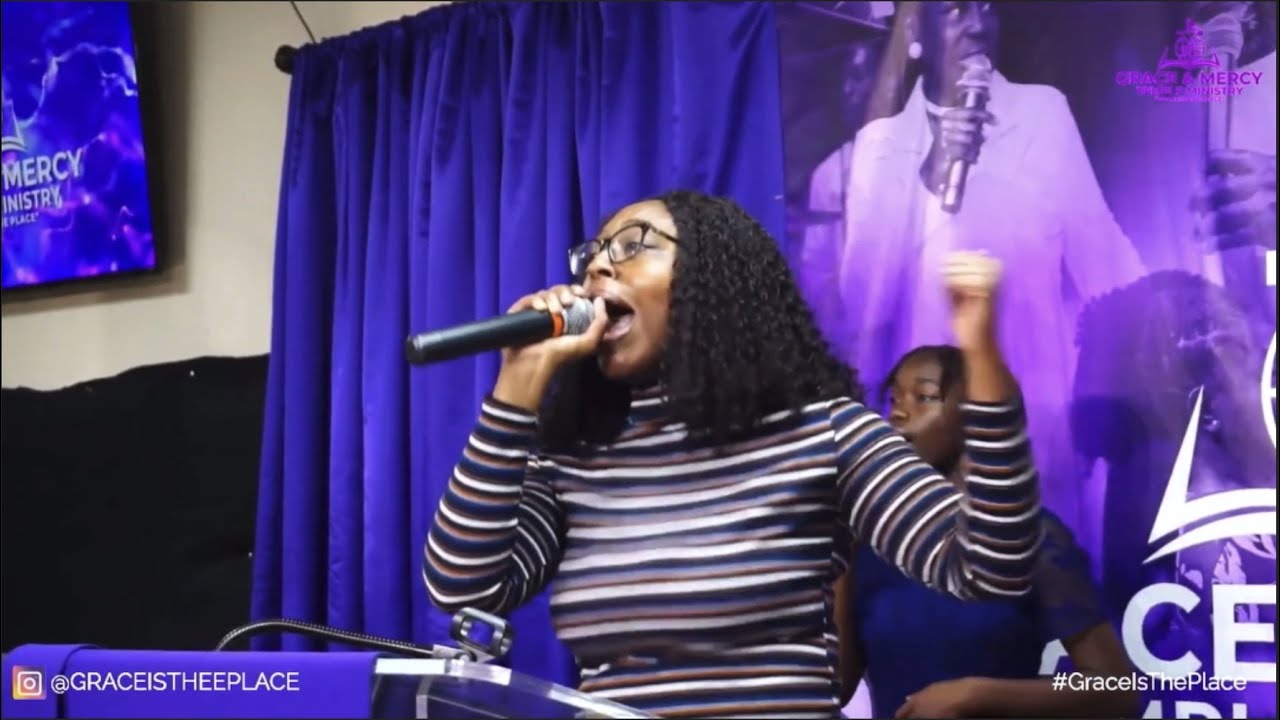 🔥 | Precious Brown Leading Praise & Worship!! | Grace & Mercy Temple ...