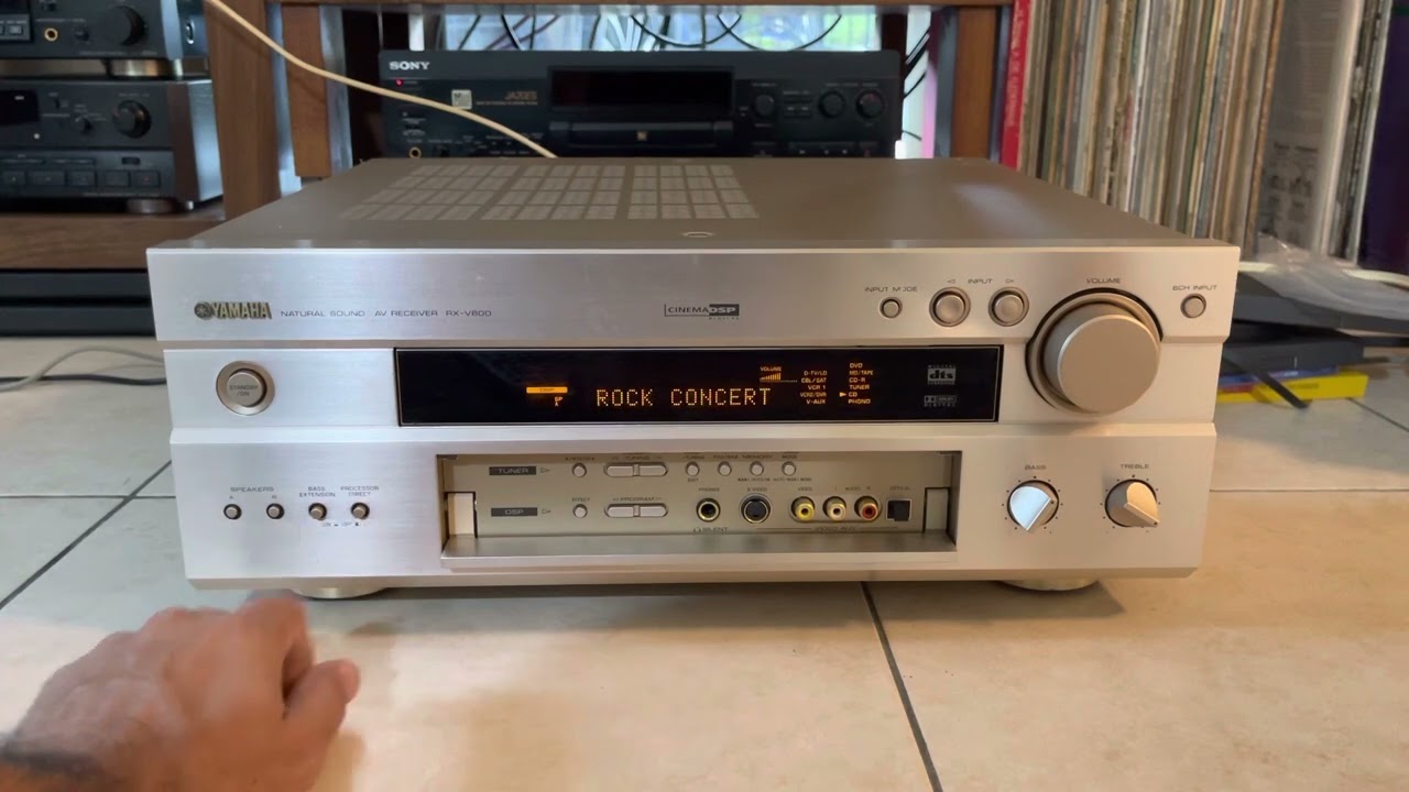 YAMAHA RX-V800 - YouTube